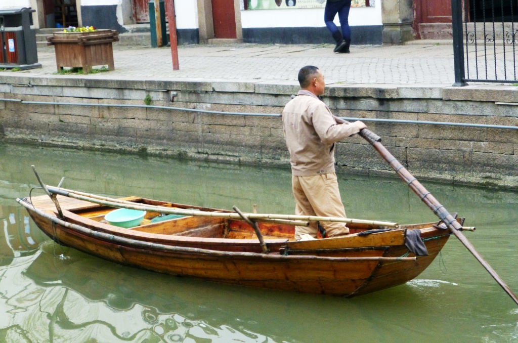 Travels of a Danventurer as a Young Man: Zhujiajiao: The Venice of Shanghai