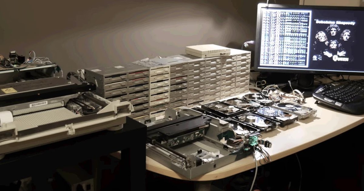 Floppotron: Μια ξεχωριστή μπάντα από εξαρτήματα υπολογιστή! - Ο ...