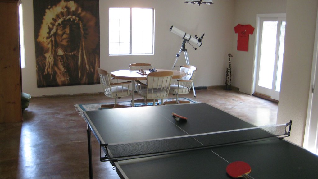 "Rumpus room" nghĩa là gì?