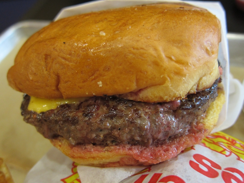 Local Review: Grill 'Em All - FTW Cheeseburger