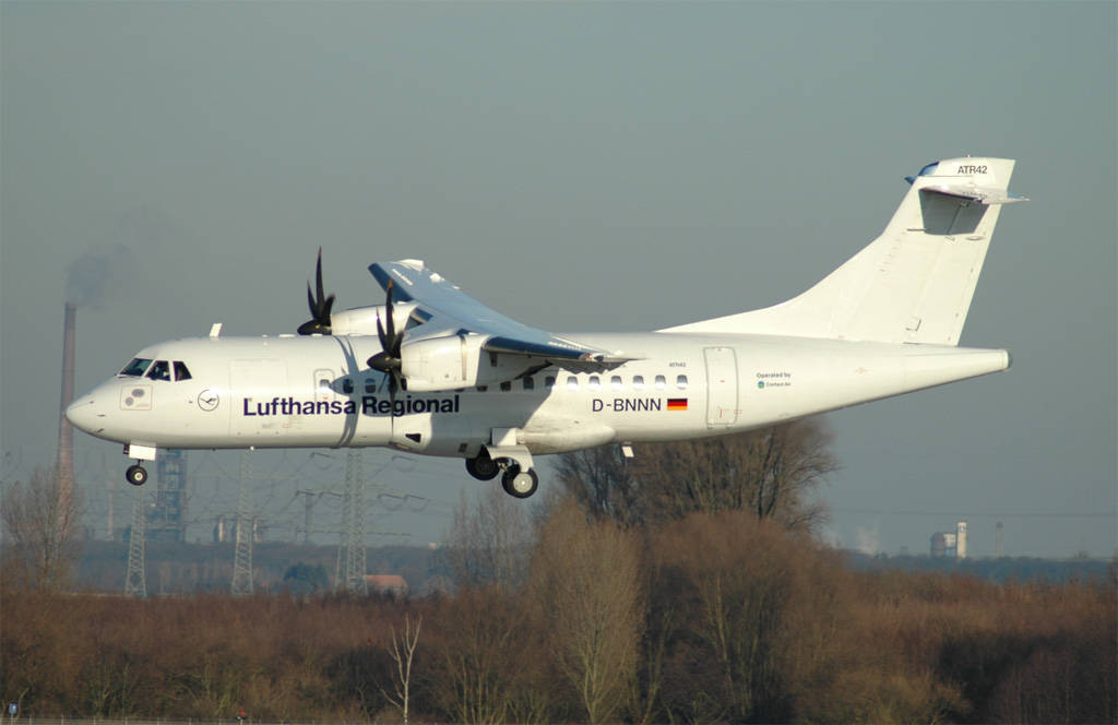 ATR 42-500 - Pusat Pesawat Terbang