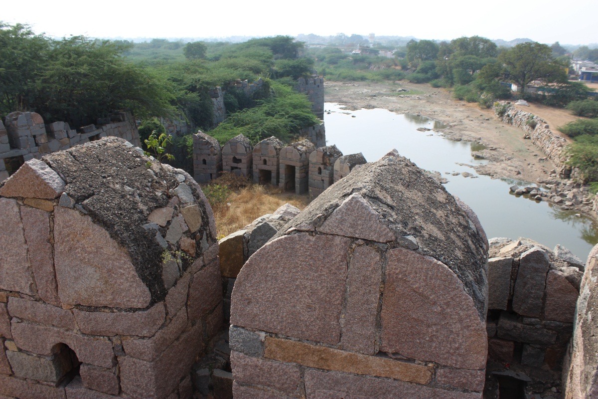 Journeys across Karnataka: Mudgal Fort's North Gate