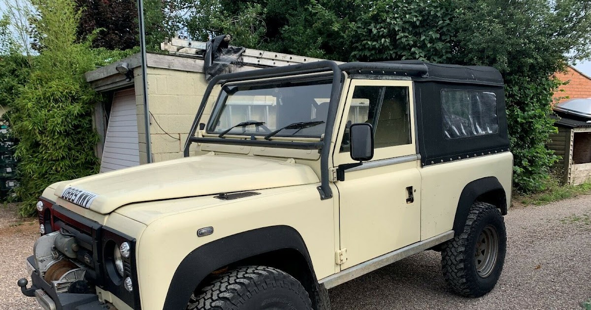 Landrover Defender: Land Rover Defender 100" Softtop, Galvanised Chassis