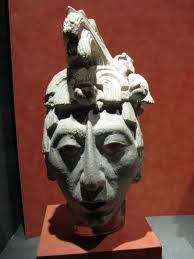 ESTO PASO: 603: NACIÓ Pacal II, gobernante maya. (f. 683).