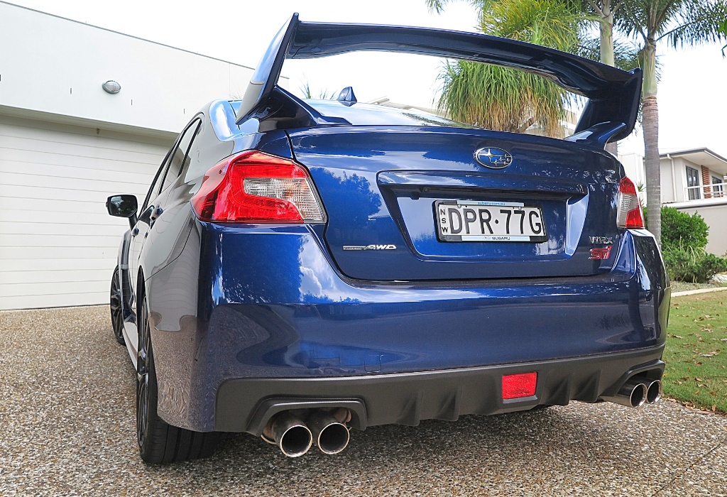 drivingandlife: SUBARU WRX STi - GO REX!