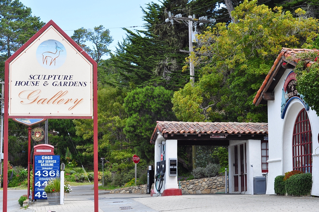 SIMPLE N SIMPLE: Carmel Highlands Station & General Store