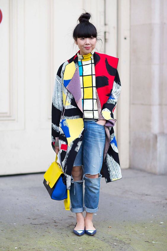 HOW TO WEAR BOLD PRINTED STATEMENT COATS - Miss Rich