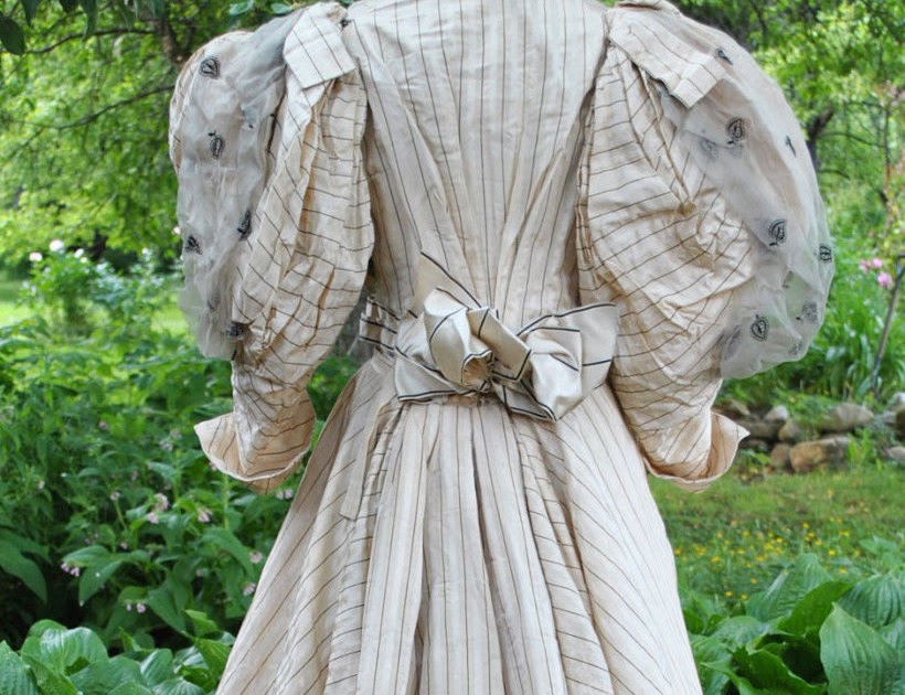 A Frolic through Time: Period Costuming and the Occasional Side Trip ...
