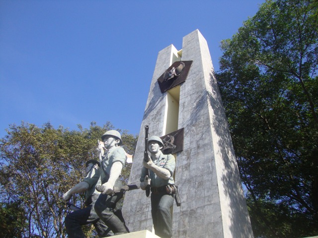 MUDAH BELAJAR IPS SMP : MONUMEN PALAGAN AMBARAWA & MUSEUM ISDIMAN
