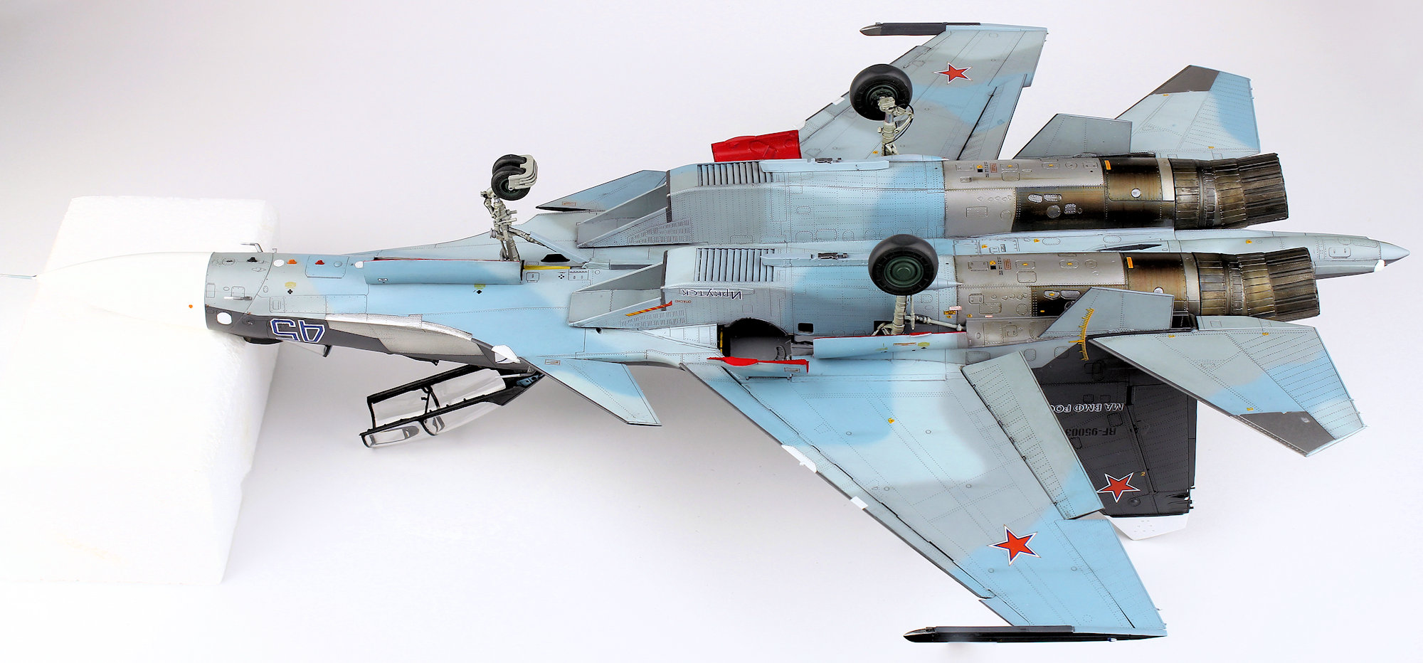 The Modelling News: Sukhoi SU-30SM Flanker C From Kittyhawk 1/48th scale