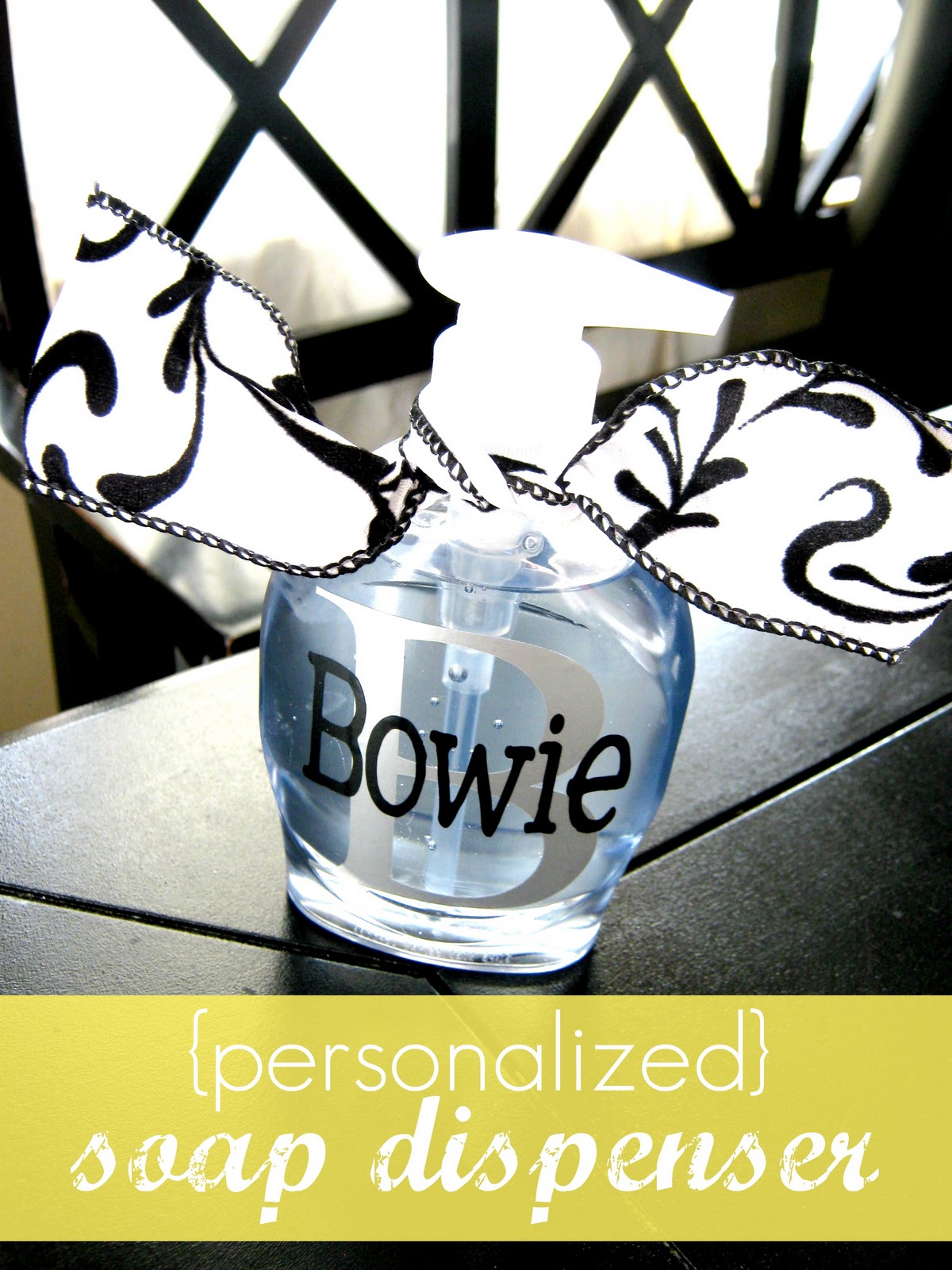 tutorial {personalized soap dispenser}