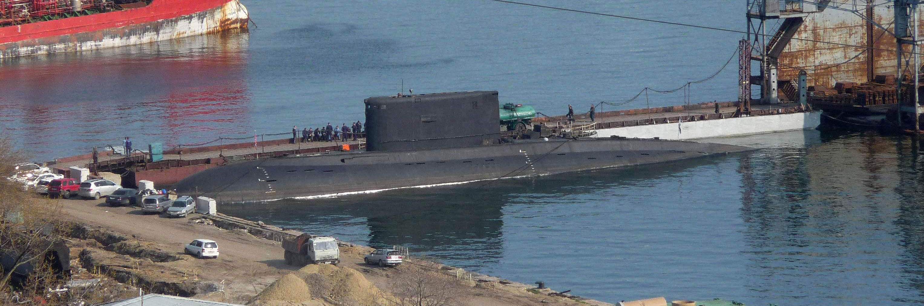 Kilo-class Submarine/SSK Kilo Class (Type 877EKM)/Project 877 Paltus ...