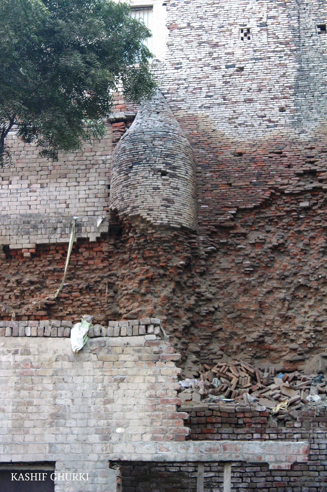 DIPALPUR CITY: Some remaining parts of the Depalpur fort