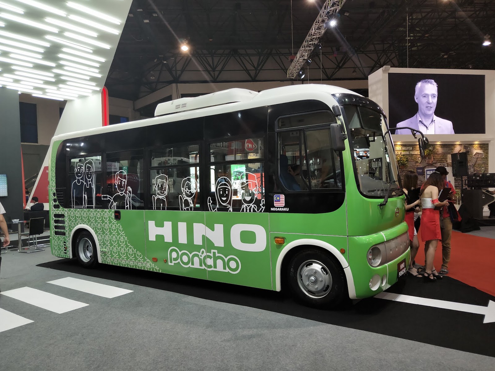 Motoring-Malaysia: Hino Showcases the Poncho Minibus at MCVE 2019 ...