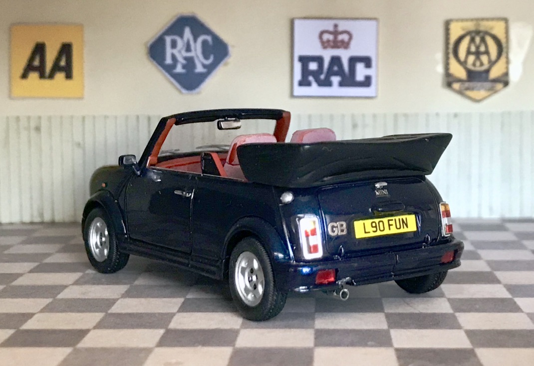 El Kekomóvil: Rover Mini Cabriolet de Spark