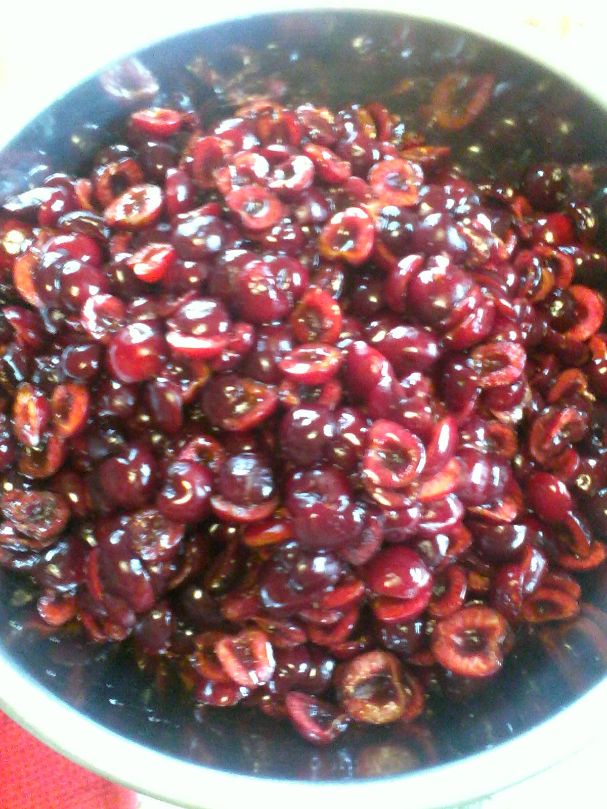 Julia's Tips and Tails: Making Jam. Cherry and Apricot Pineapple.
