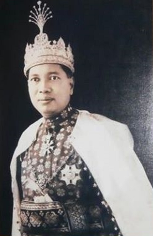 WARISAN RAJA & PERMAISURI MELAYU: Baju Layang Sultan Selangor.