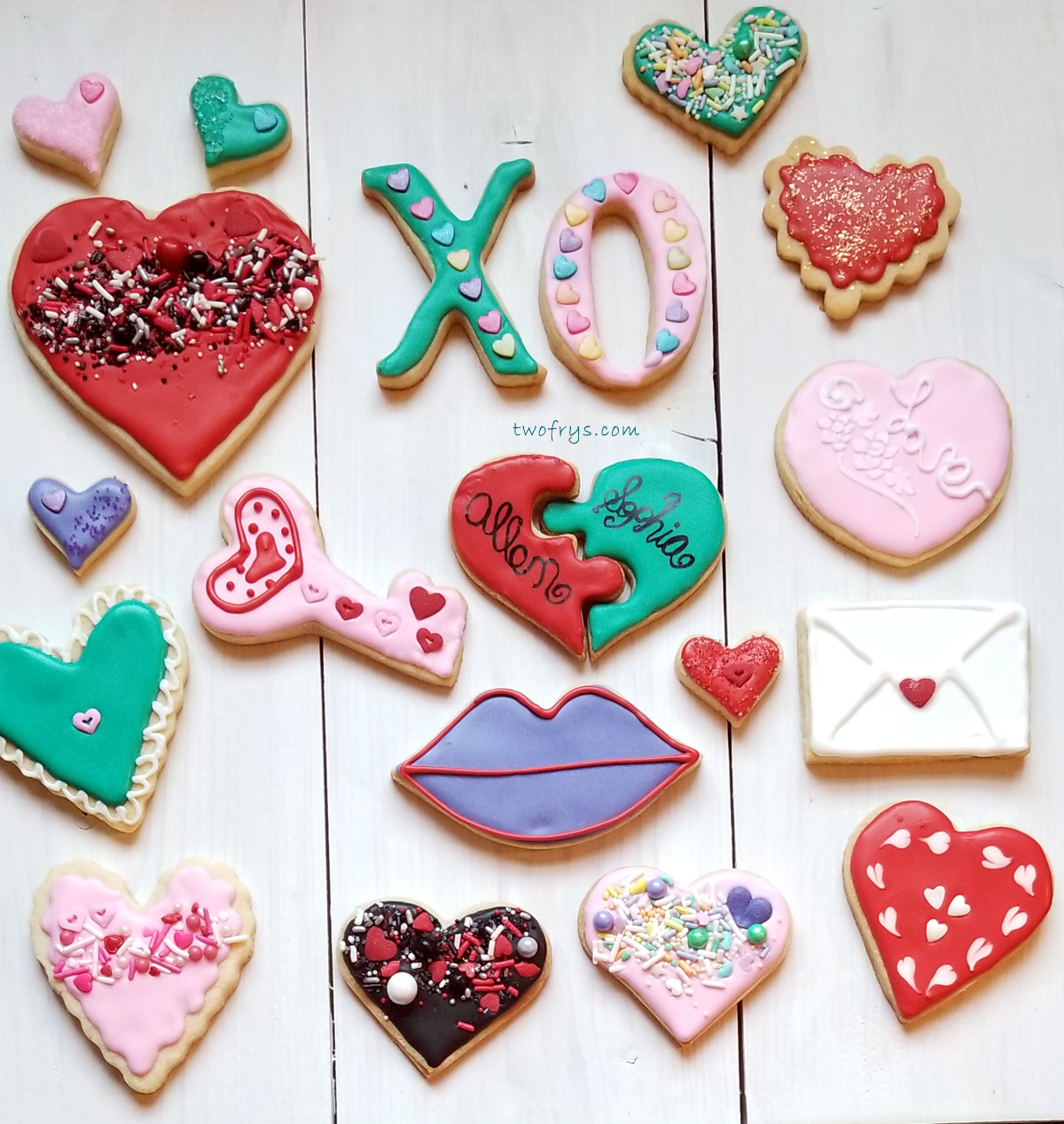 Two Frys: Valentine's Day Strawberry Cookies