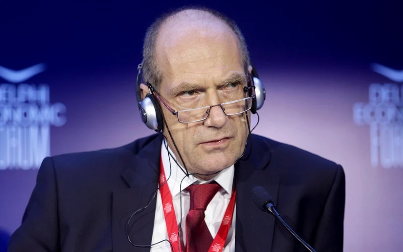 Αρχίζει πόλεμος για τον έλεγχο των τραπεζών!