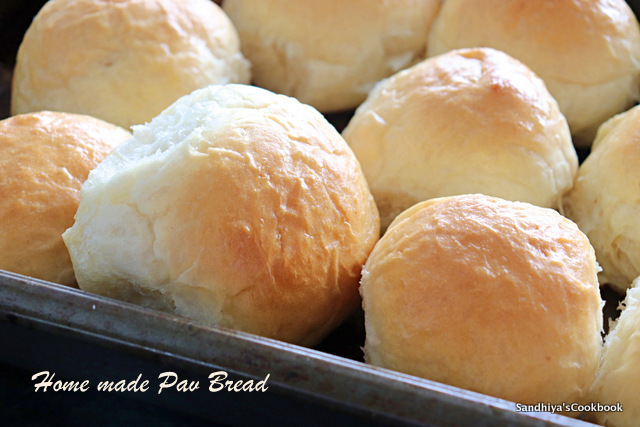 Sandhiya's Cookbook: Home made Pav bread | Pav bread using Tangzhong method