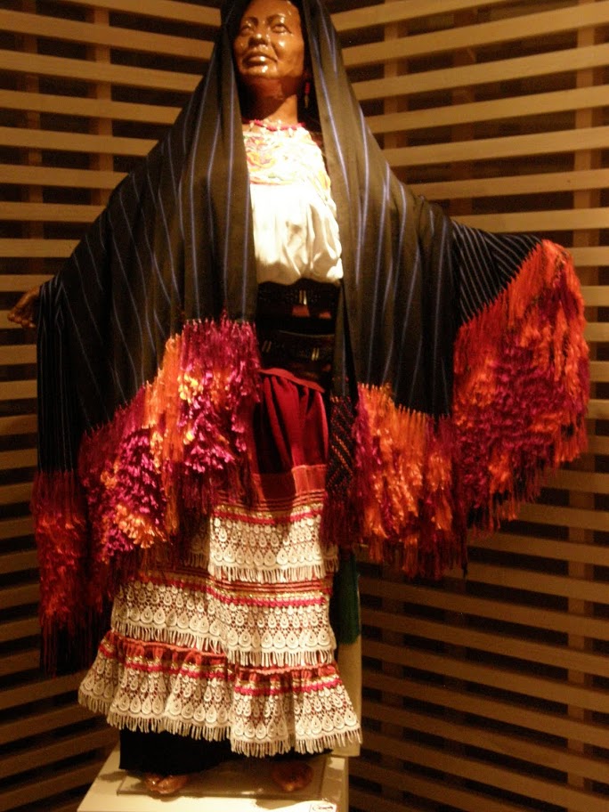 Jenny's Journal of Mexican Culture |: "Cover Me With Your Rebozo ...