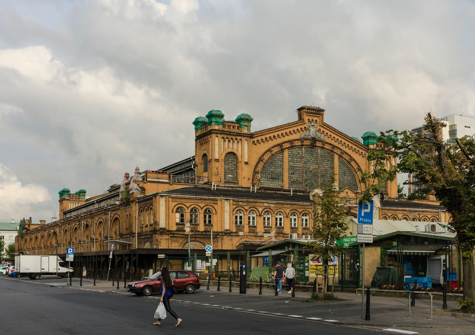 W-wa Jeziorki: Hala Gwardia, Hala Mirowska