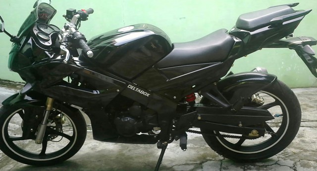 Minerva r150 vx: MINERVA R150VX