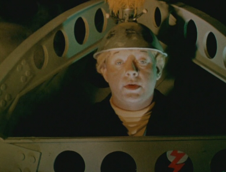 Just Screenshots: Kiss Me Quick! (1964)