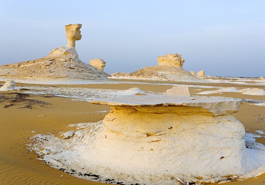 White Desert National Park, Egypt (with Map & Photos)