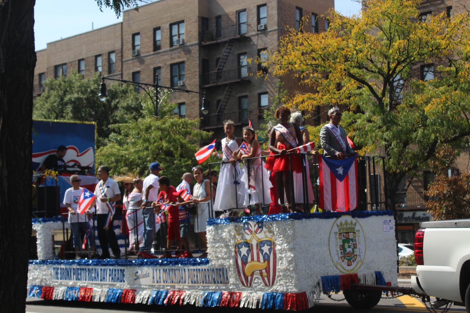 Puerto Rico Sun : @ the 33rd Bronx Puerto Rican Day Parade
