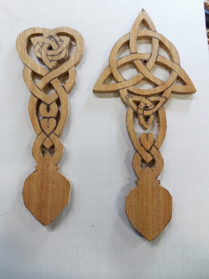 From the Desk of Murray Lincoln: Carving a Celtic Love Spoon – How to