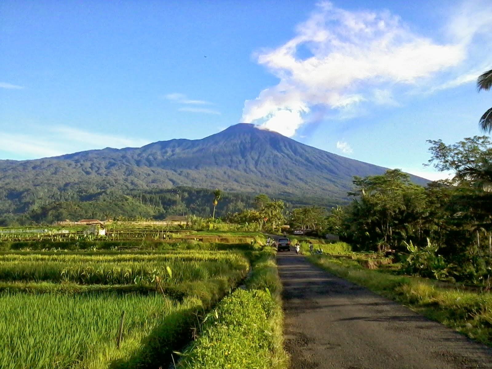 View Gunung Slamet - Perumperindo.co.id