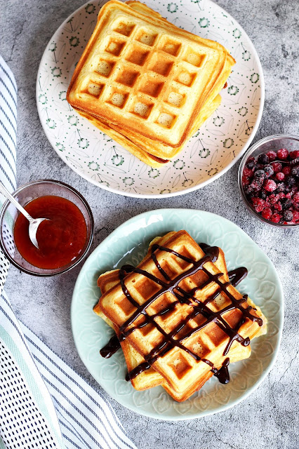 Jekin Kapric : Belgijski Vafli (Belgian Waffles)
