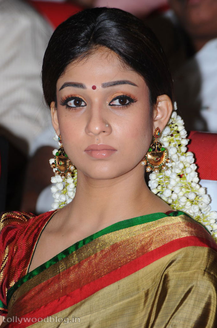 Nayanthara latest Beautiful Traditional Saree photos
