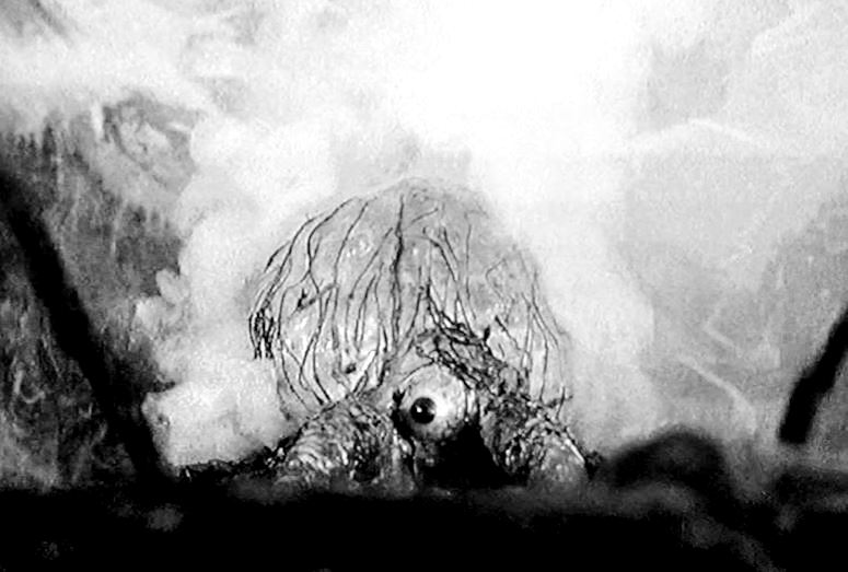 Michael's Moviepalace: Viewing Classic Movies: THE CRAWLING EYE (1958)