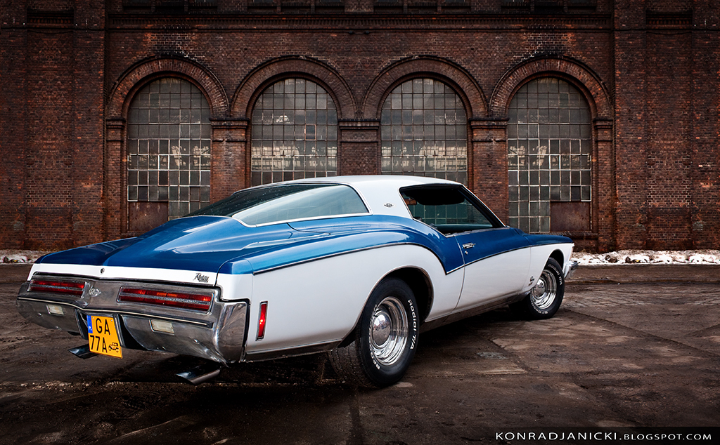 Fotografia motoryzacyjna - Buick Riviera Boattail