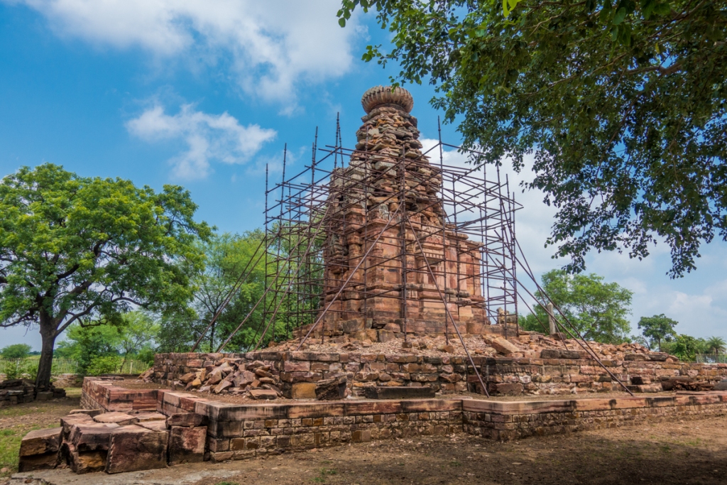 Hindu Temples of India: Mahua Shiva Temple, Madhya Pradesh
