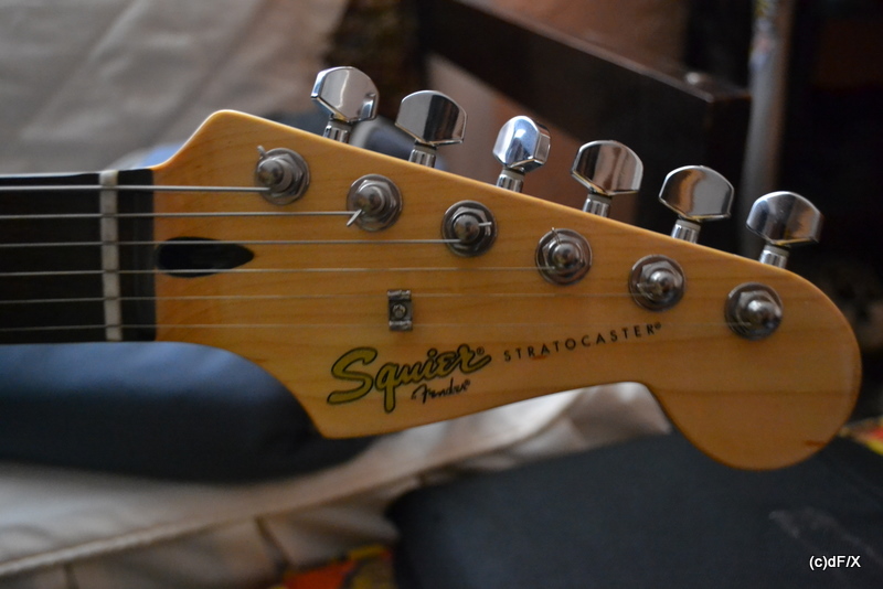 ...df/X...: FENDER SQUIER VINTAGE MODIFIED STRAT CHERRY SUNBURST ...