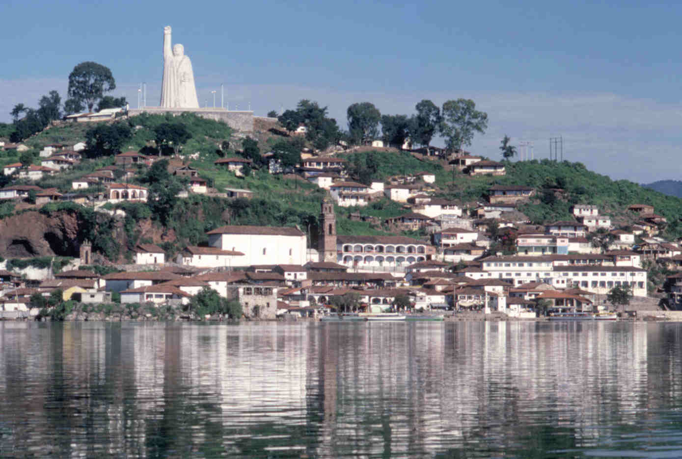 LUGARES PARA DIVERTIRSE