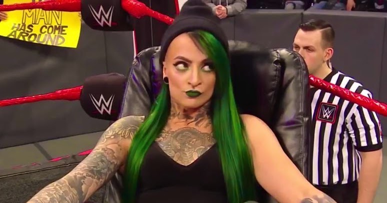 Messy Celebrity Polls: Ruby Riott 2 green hair