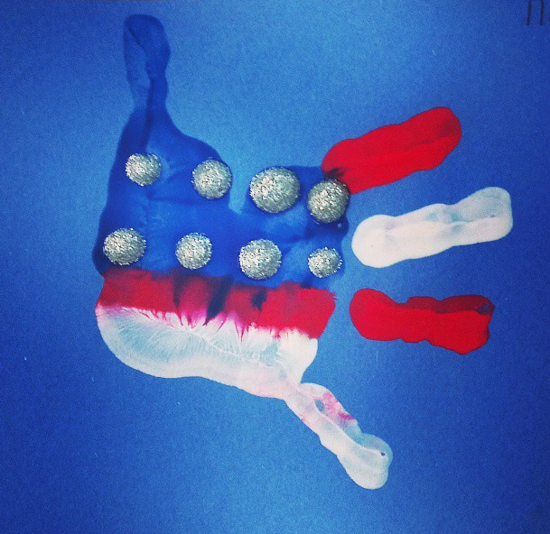 Miss Yellow Shoes: 4th of July Hand-print Flags