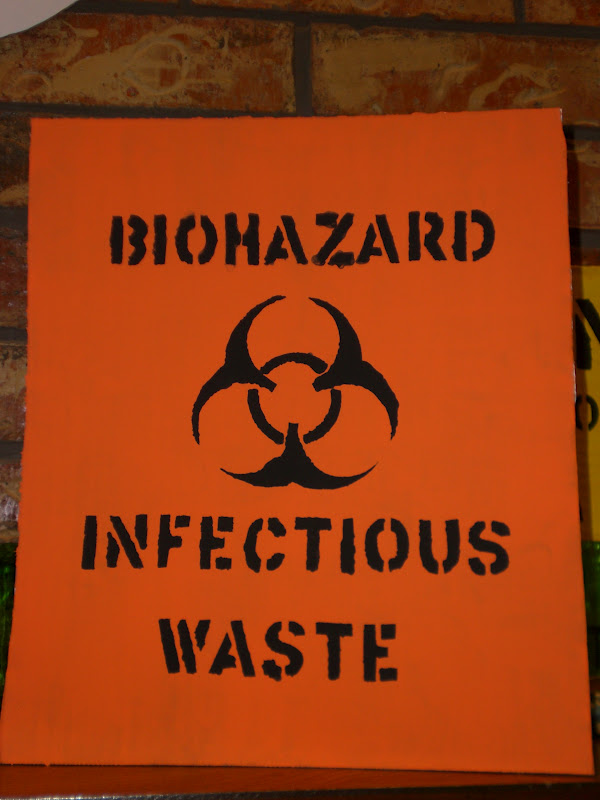 Tangles & Twists: DIY Mad Scientist Lab Signs: Part 1