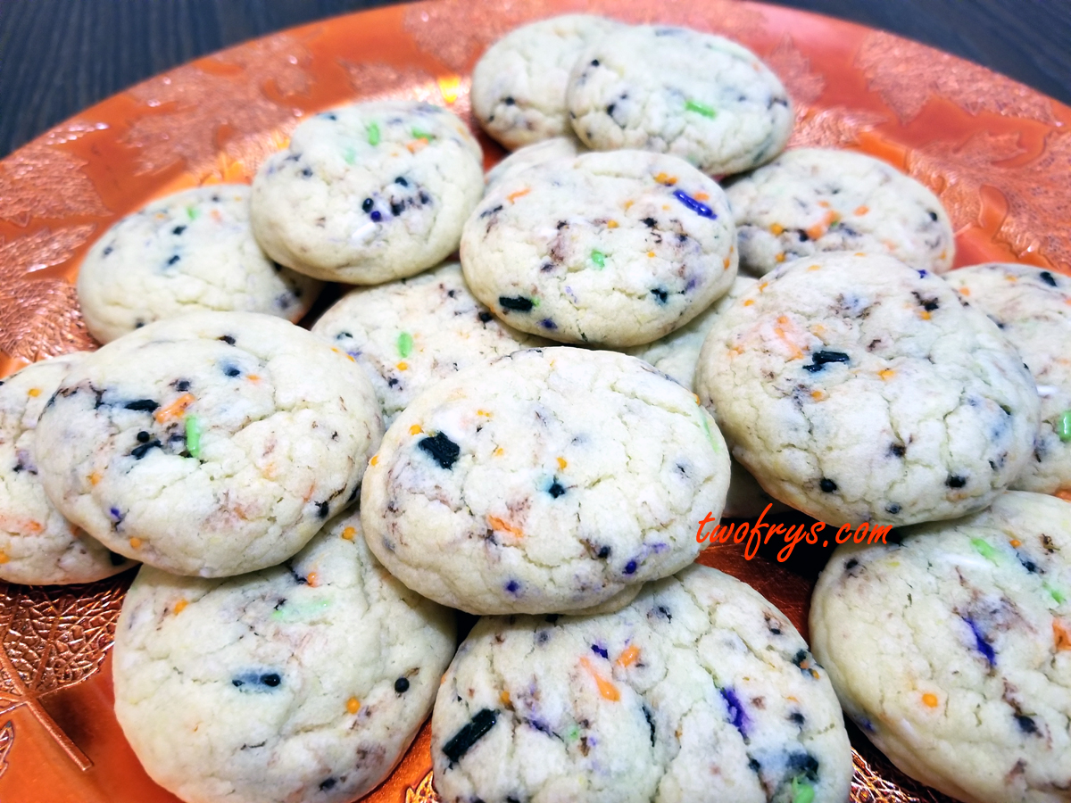 Two Frys: Vanilla Sprinkle Cookies