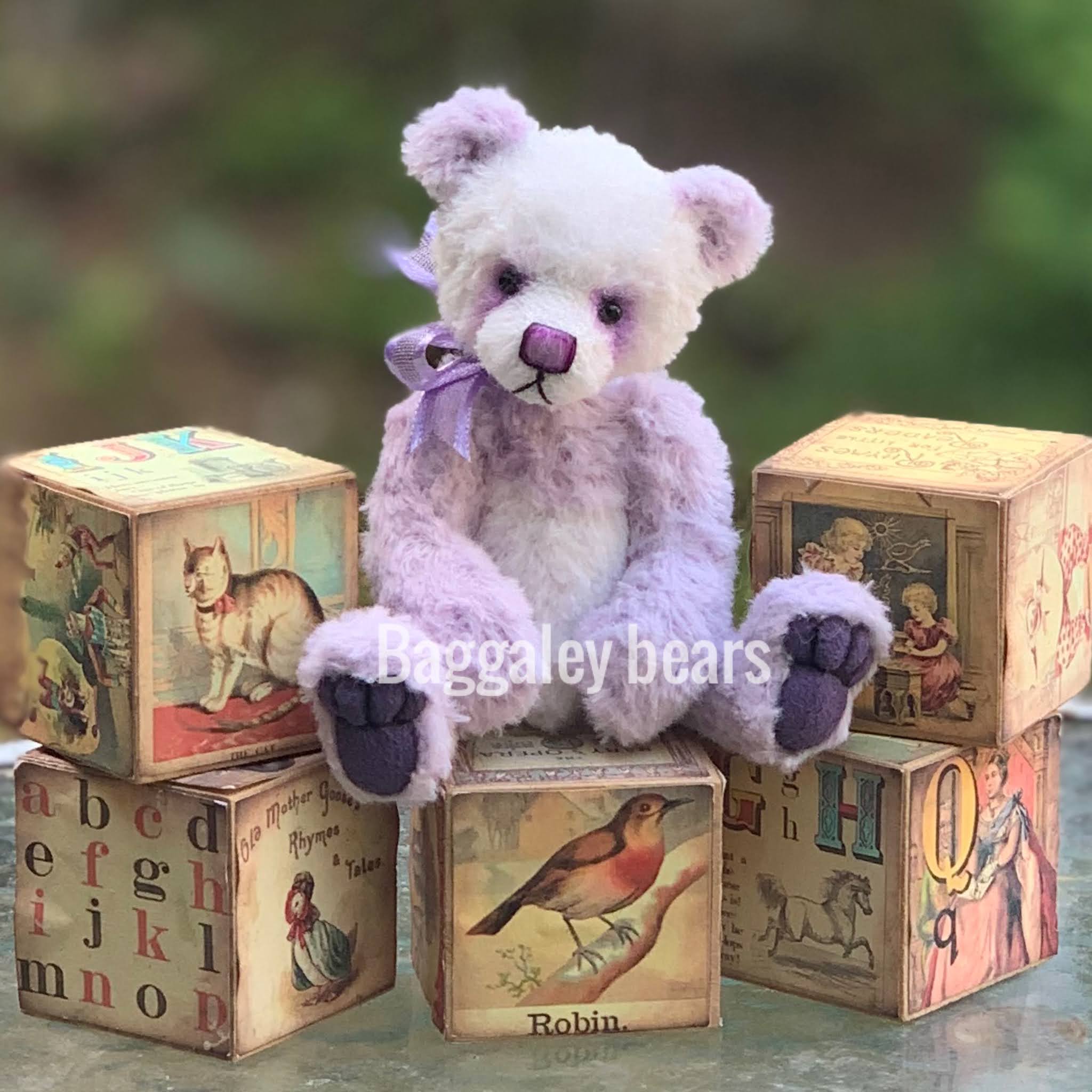 Miniature Artist Bears By Vicki Of Baggaley Bears