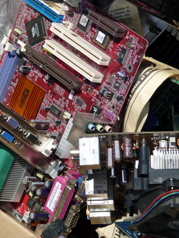 Daily Camera: Electronic Cemetery - Where old computers come to die