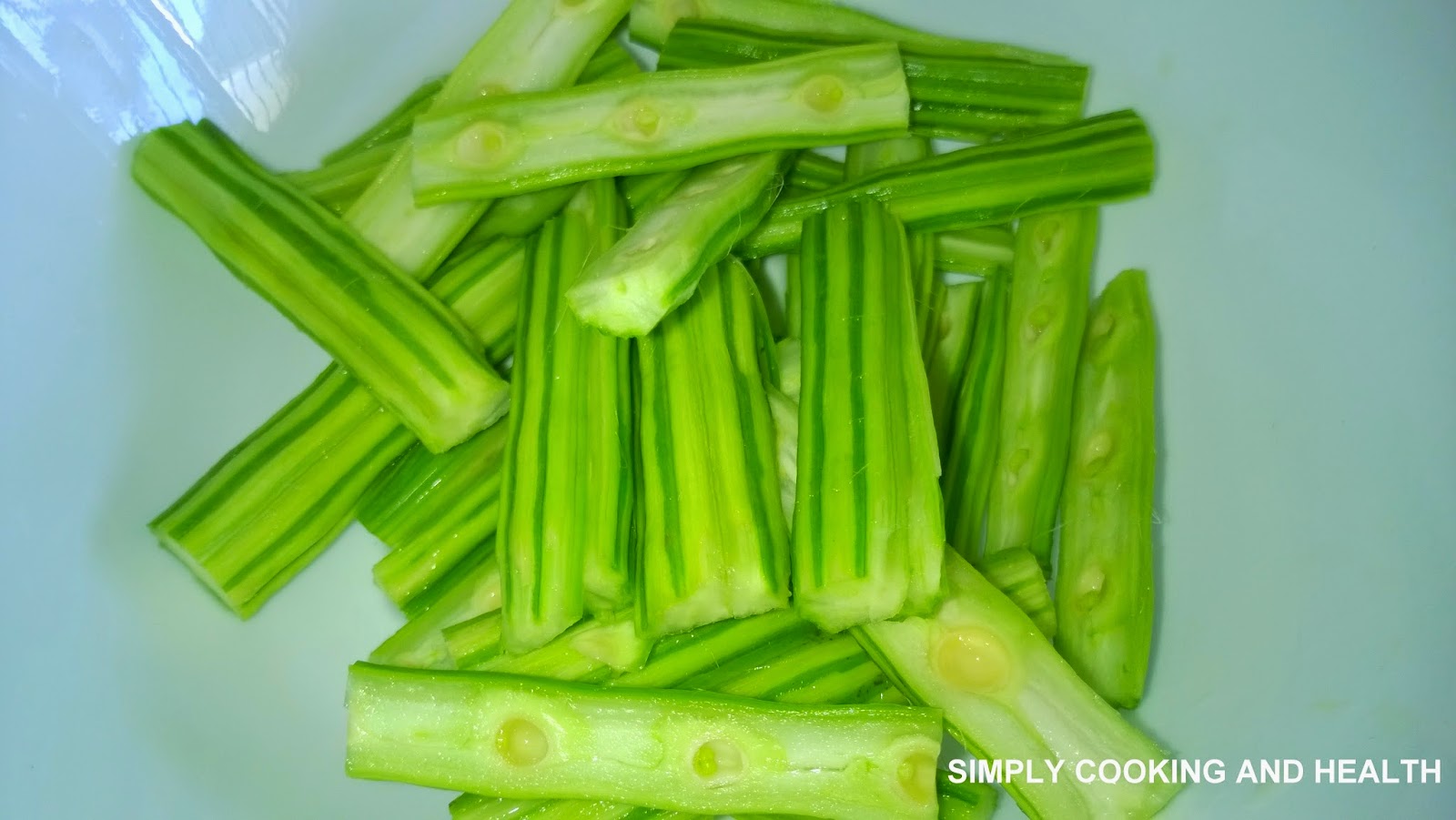 Simply Cooking and Health: Moringa pod and eggplant mild curry