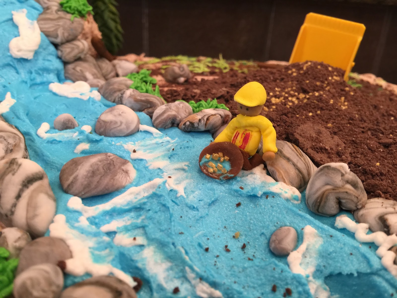 Gamma Susie's This n That: Gold Rush Cake