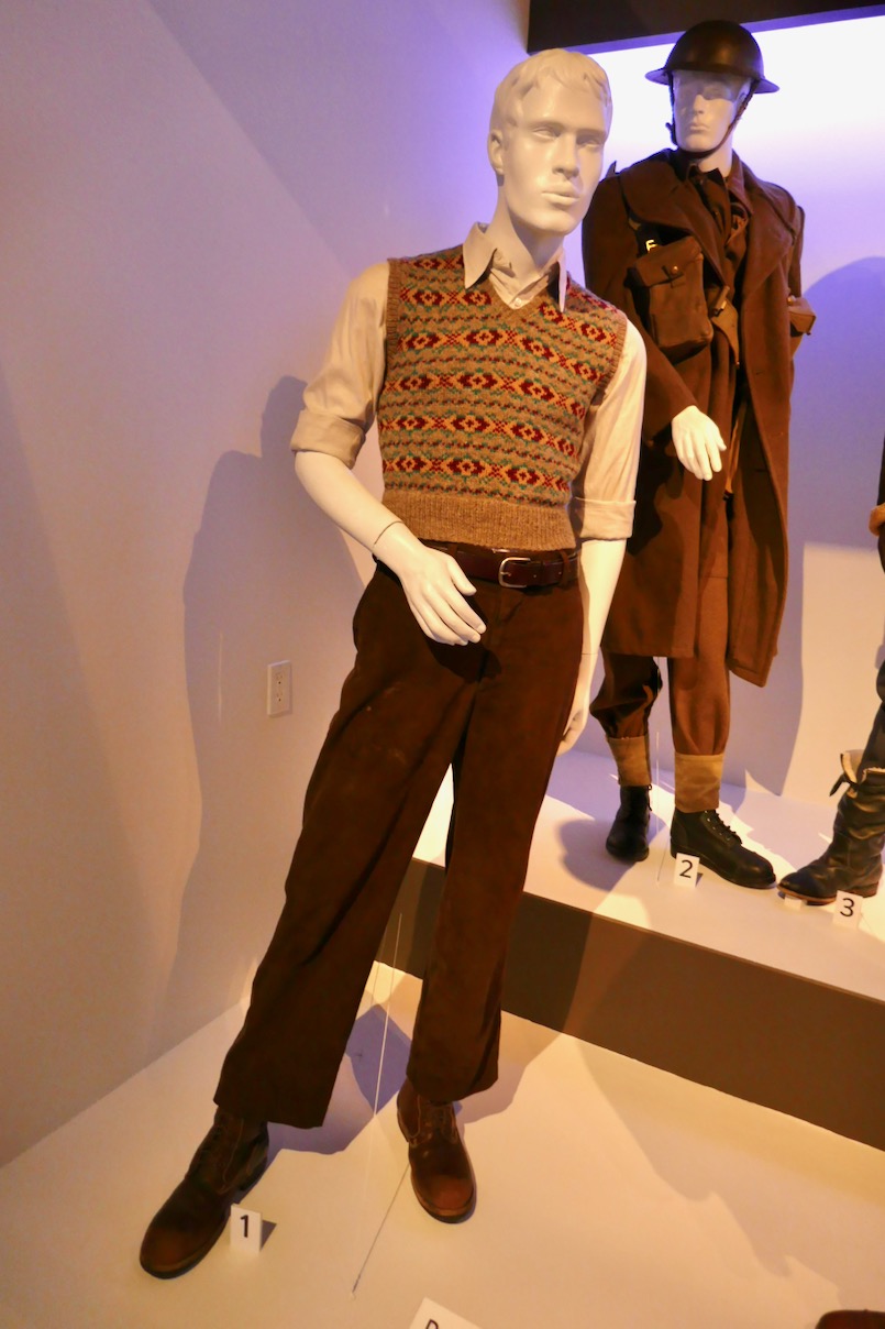 Hollywood Movie Costumes and Props: Screen-worn Dunkirk film costumes ...