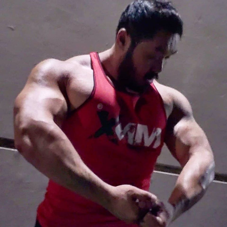 world bodybuilders pictures: phillipine bodybuilder aaron L wong