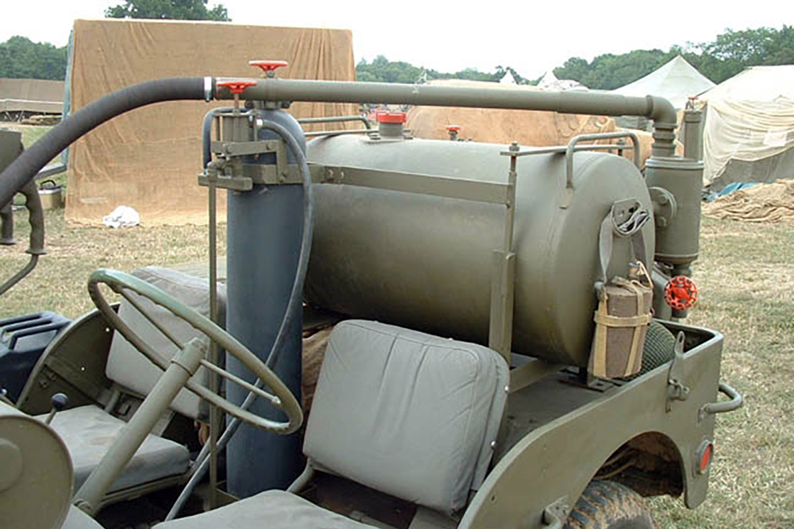 Meng Model VS012 1/35 MB Military Vehicle WASP Flamethrower Models ...